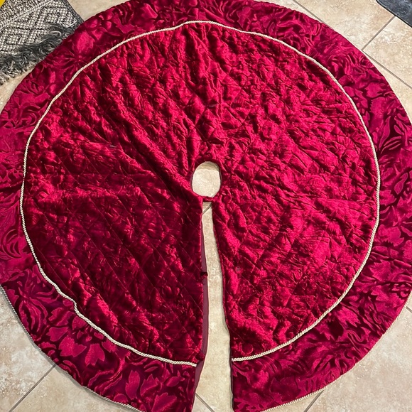 Holiday | Vintage Red Velvet Tree Skirt | Poshmark